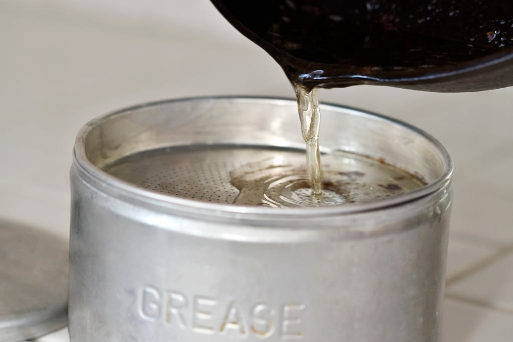 7 Sustainable Ways To Dispose Of Kitchen Grease That Protect The ...